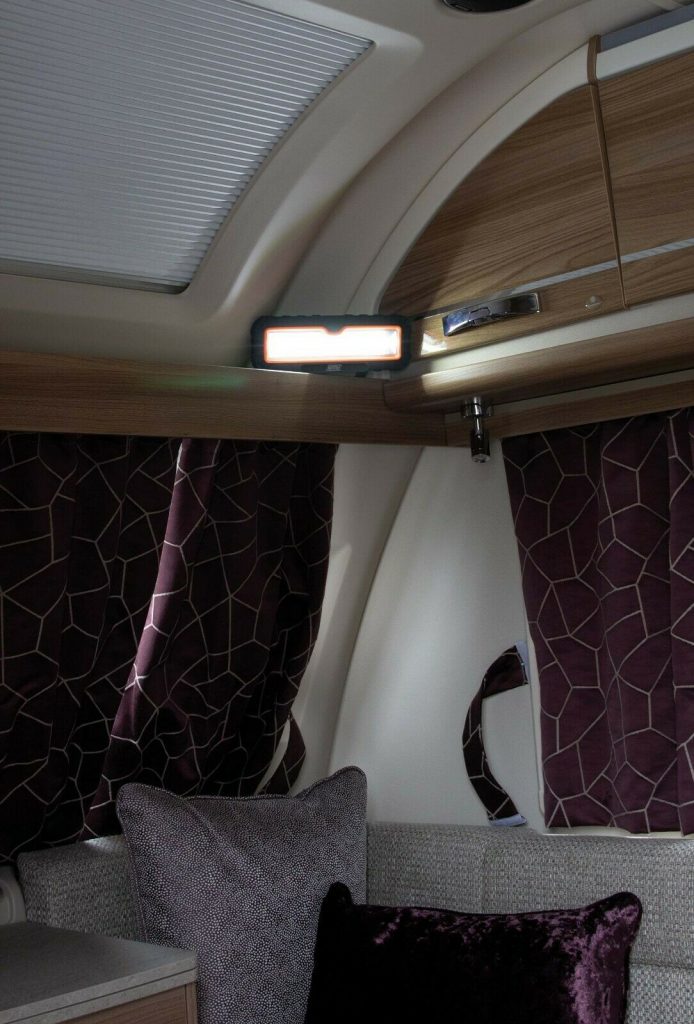 Maypole Re-chargeable & Magnetic LED Light & Power Bank - CampervanBits