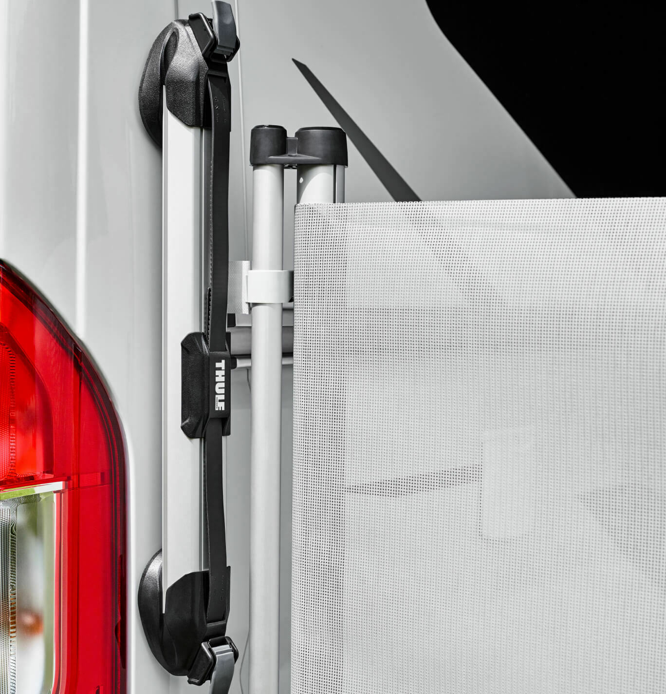 Thule Awning Windscreen 3.0m x 1.50m – CampervanBits